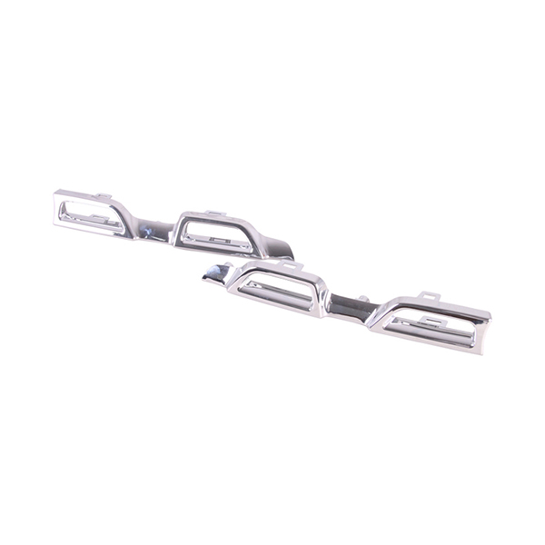 PLATINUM Osf Radiator Grille Lower Moulding Duster 14-18 Chrome | Euro ...